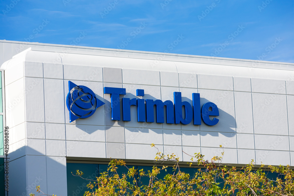 Foto de Stock Trimble Inc. headquarters exterior. Trimble develops ...