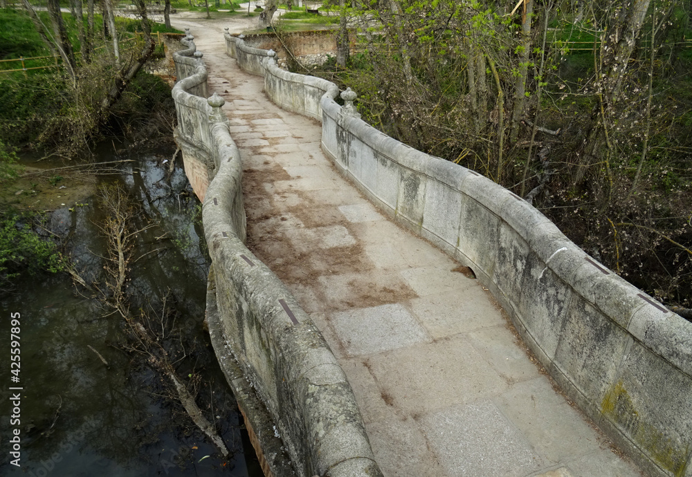 Serpentine Baroque Bridge of the Snake in Casa de Campo Park. (18th ...