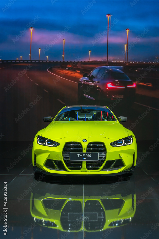 Foto de Stock New BMW M4 Competition Coupe Super sport car with ...