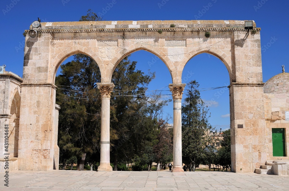 Mosque of Al-aqsa (Dome of the Rock) in Old Town. There are many ...