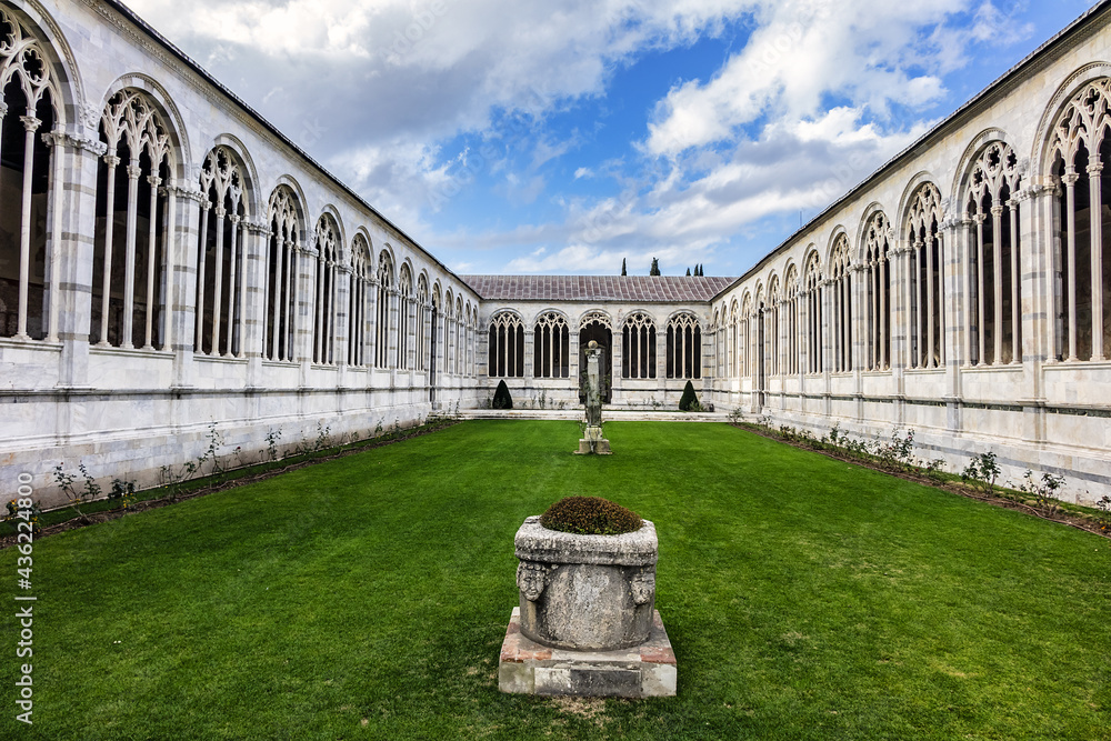 Foto Campo Santo (or Camposanto Monumentale - "monumental cemetery" or ...