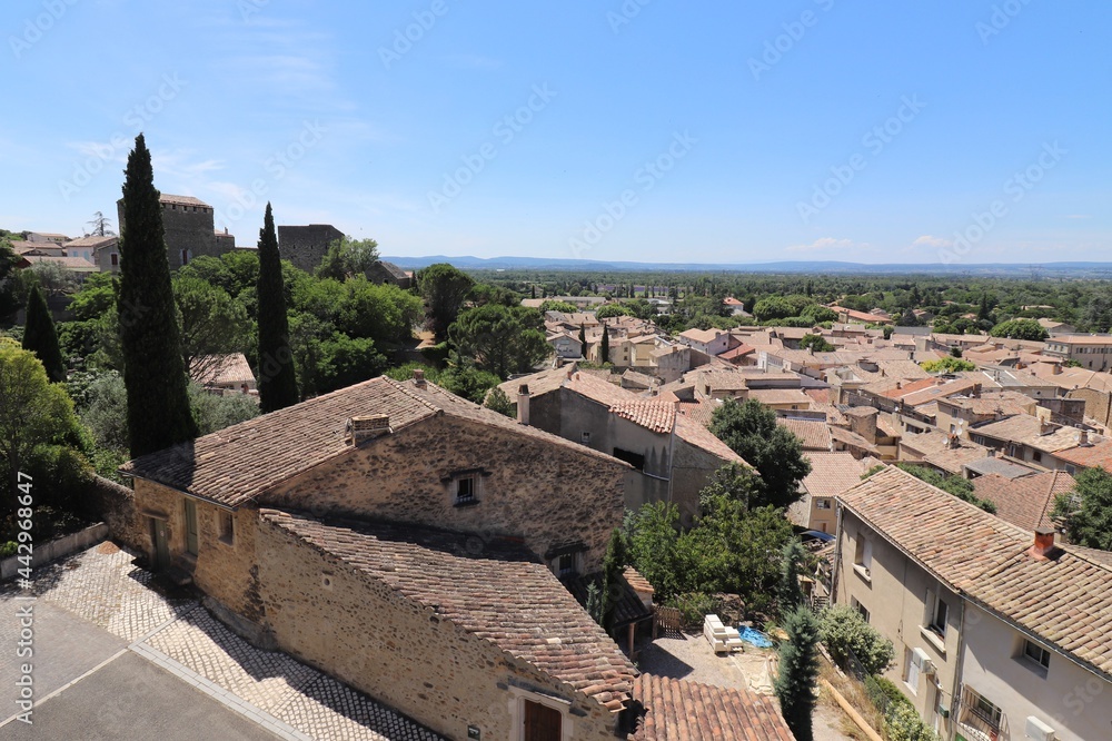 Vue d'ensemble de Bollene, ville de Bollene, departement du Vaucluse ...