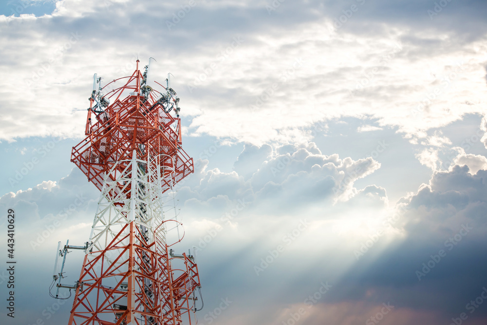 communication tower top. Radio antenna Tower , microwave antenna tower ...