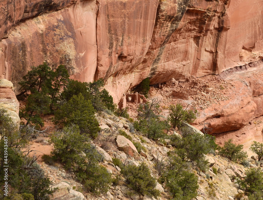 the ancient native american cave tower ruins in mule canyon on cedar ...
