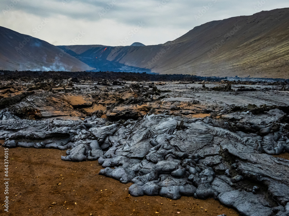Pahoehoe lava spreads across the landscape around Fagradalsfjall ...