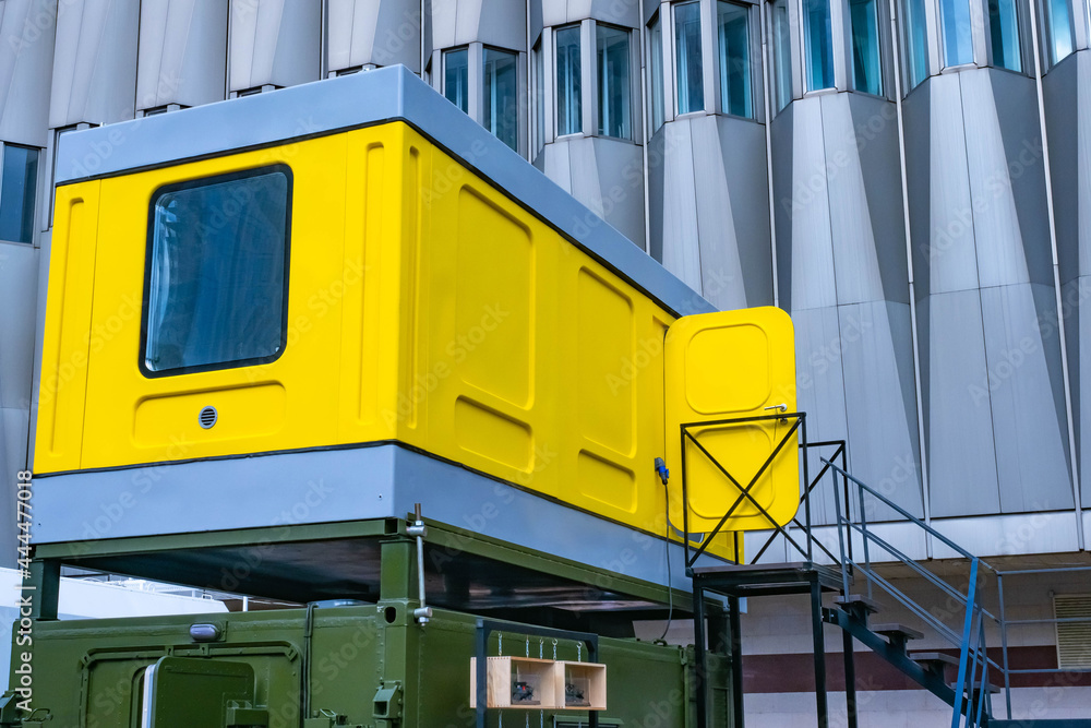 Modular temporary facility. Containerized modular building. Change ...