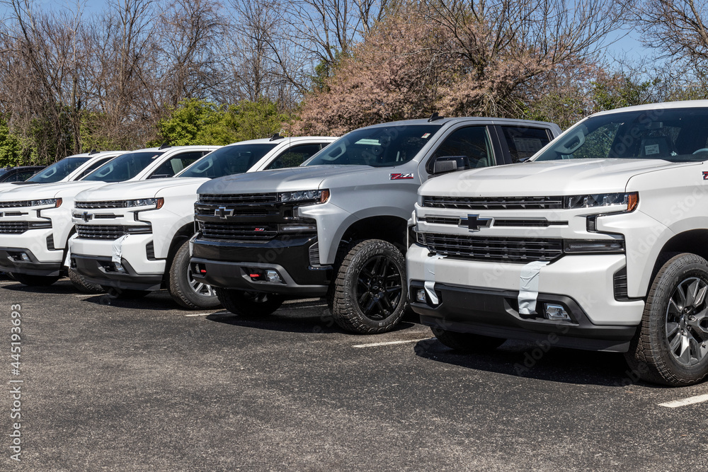 Foto Chevrolet Silverado 1500 display. Chevy is a division of GM and ...