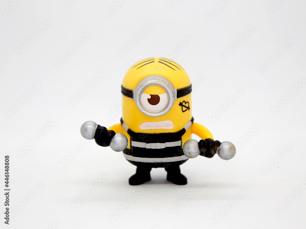 Prisoner minions lifting weights. Weightlifter. Minions prisoner ...