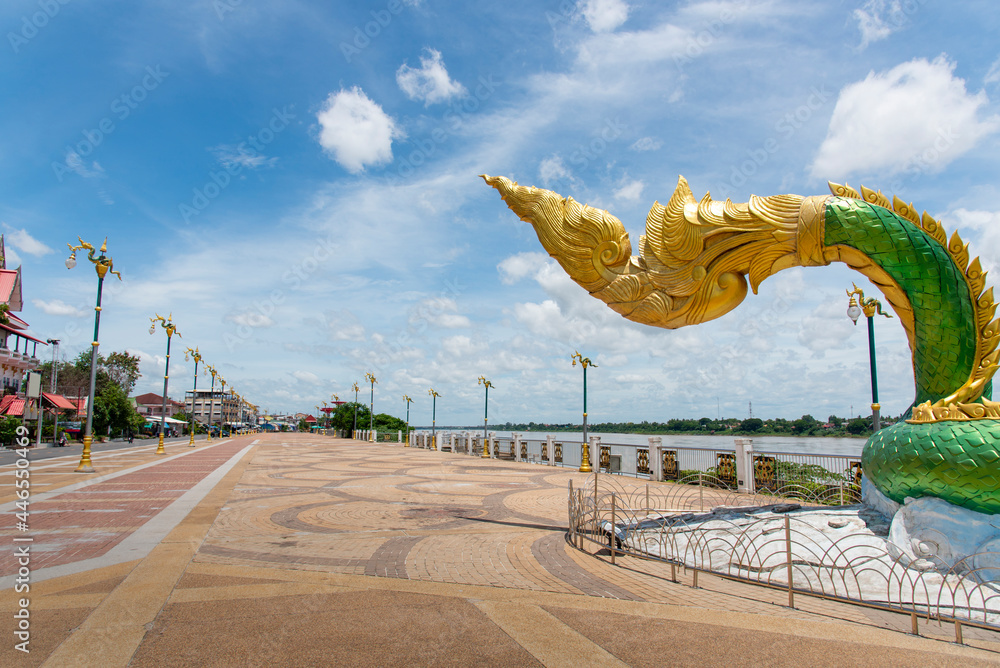 Close-up of Tail Naga statue at the mekong river, Wat Lamduan temple ...