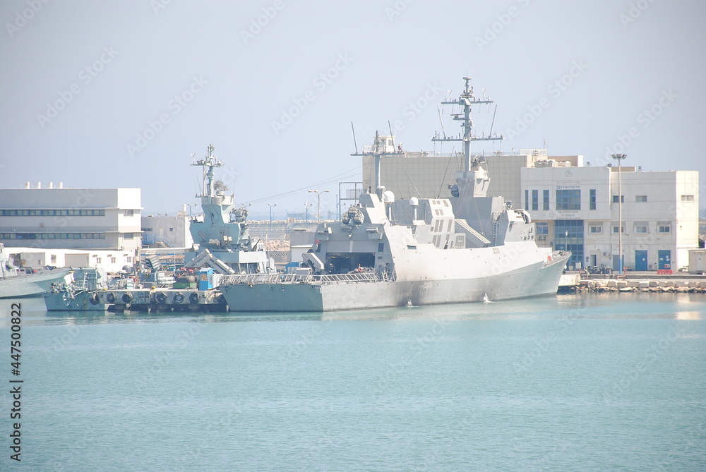 ภาพถ่าย Stock Israeli battle ships in harbor of Haifa. Two Sa'ar 5 ...