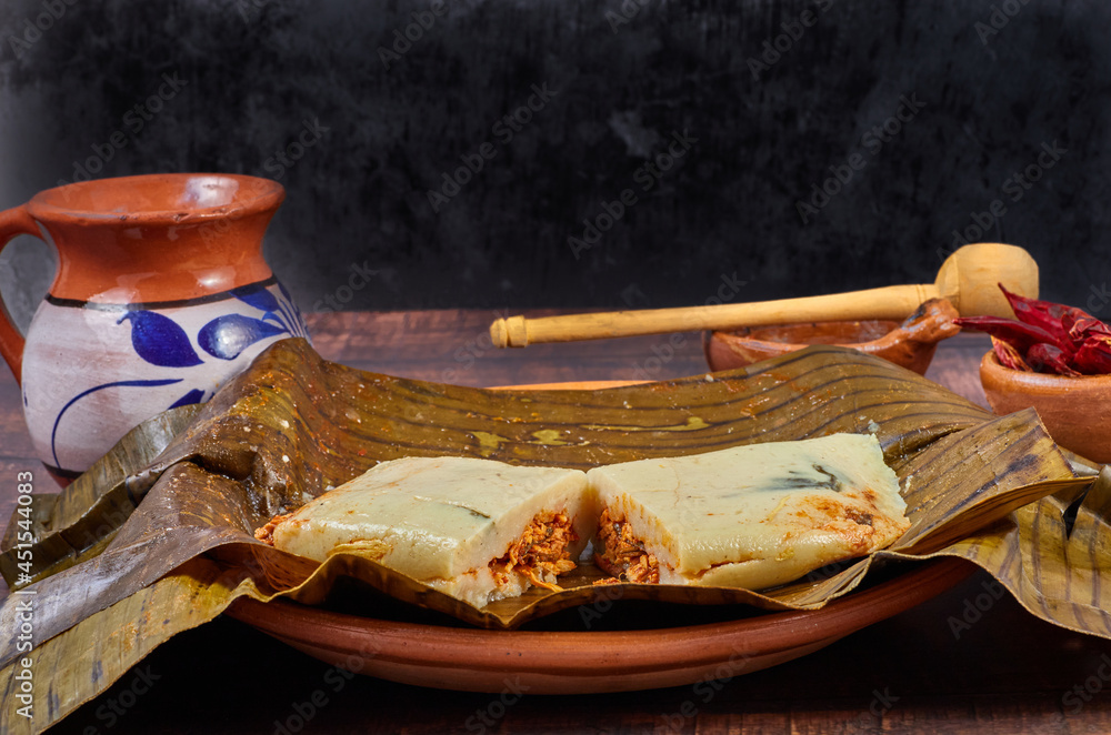 Comida típica mexicana, Tamales veracruzanos o jarochos, preparados con ...