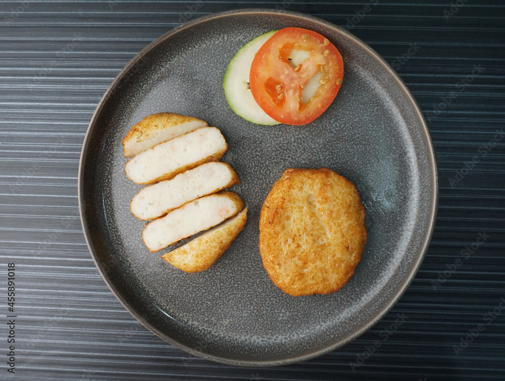 Stock-Foto „deep fried golden big fish prawn cake ball seafood in round ...