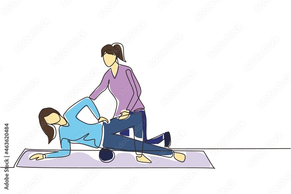 Single continuous line drawing professional female osteopath bonesetter ...