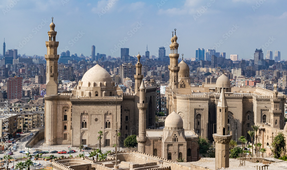 The Al-Rifai Mosque and the Sultan Hassan Madrasa and Mosque in Old ...