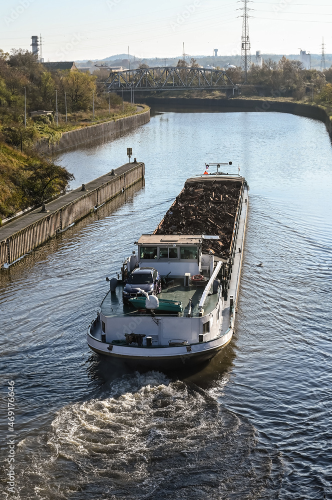 Foto de Stock batelier navire peniche transport maritime canal ...