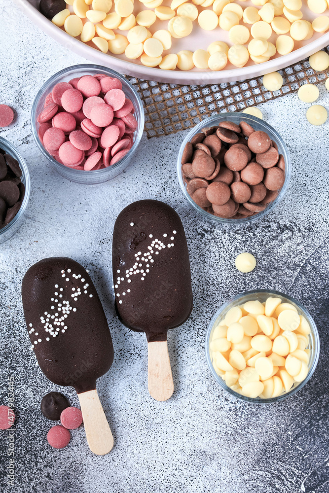 Cake Popsicles. Dark Chocolate Ice Cream Pops. Homemade Cakesicles ...