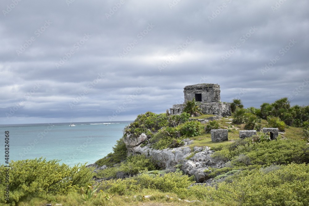 Ruinas mayas de Tulum Stock Photo | Adobe Stock