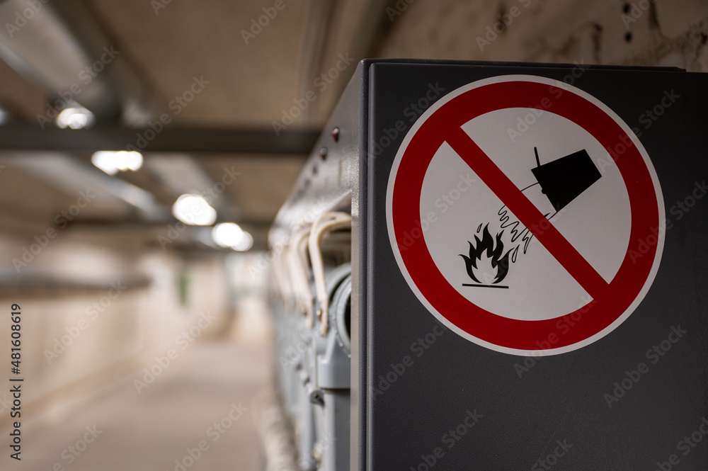 Leerstehender Bunker der Nationalen Volksarmee und der Bundeswehr in ...
