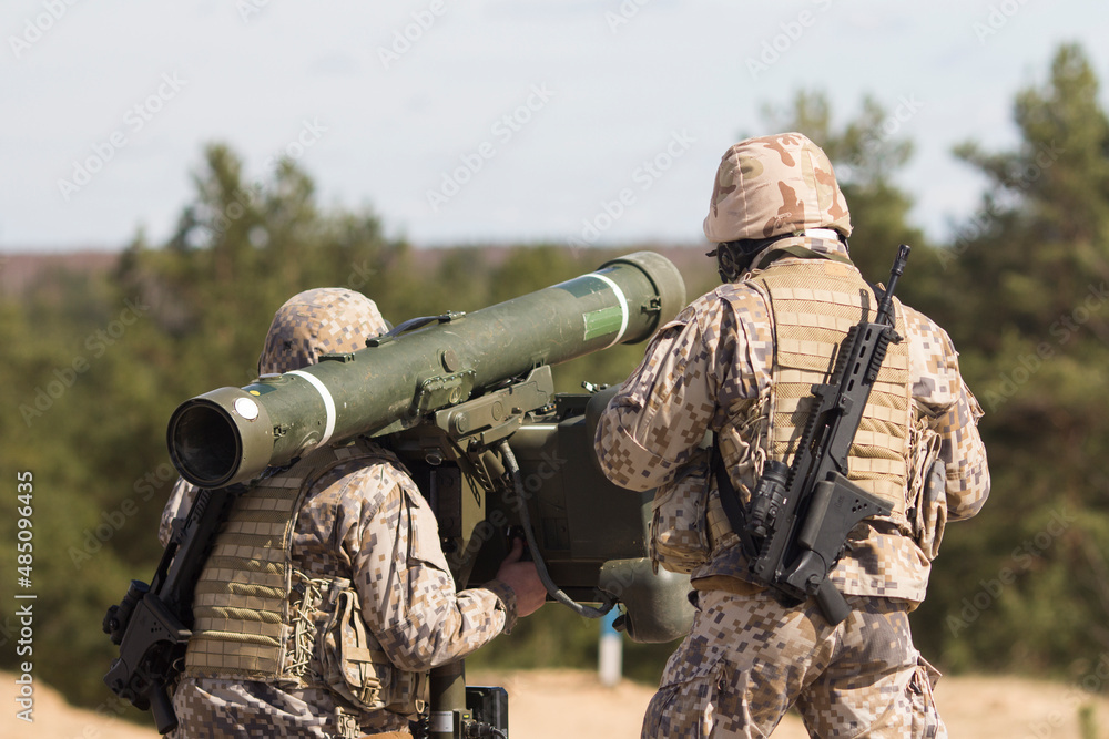 Military rocket , Military training, fighting, fighting, war, shooting ...