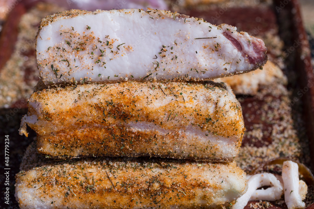 Stock-Foto „Natural Pork lard. Meat products from pigs. Salted Speck or ...