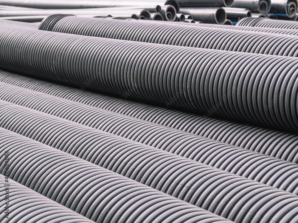 Foto de Stock Large diameter plastic pipes for urban infrastructure ...