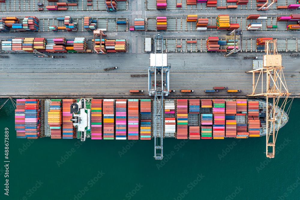 Aerial view Container ships at industrial ports in the business of ...