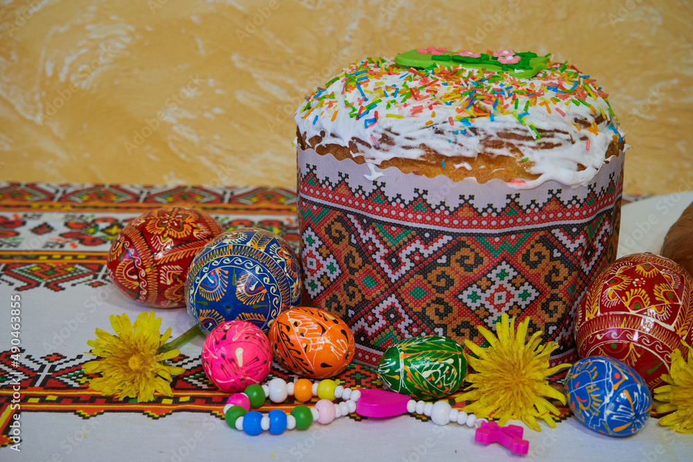 Ukrainian Easter cake,Traditional ukrainian easter cake with white ...