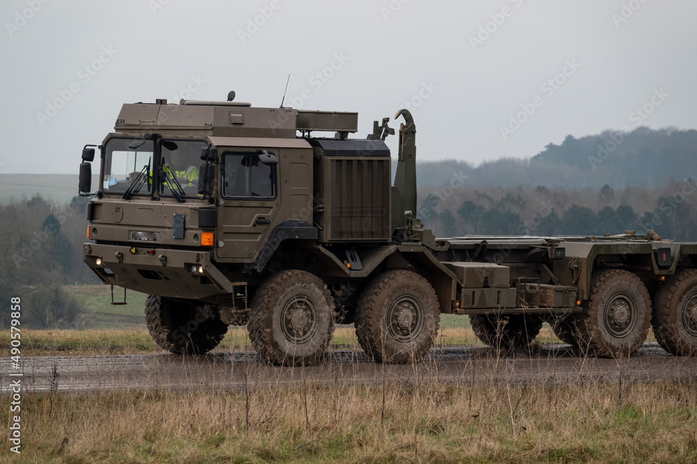 Foto de Stock British army MAN SV 8x8 EPLS logistics truck vehicle on ...