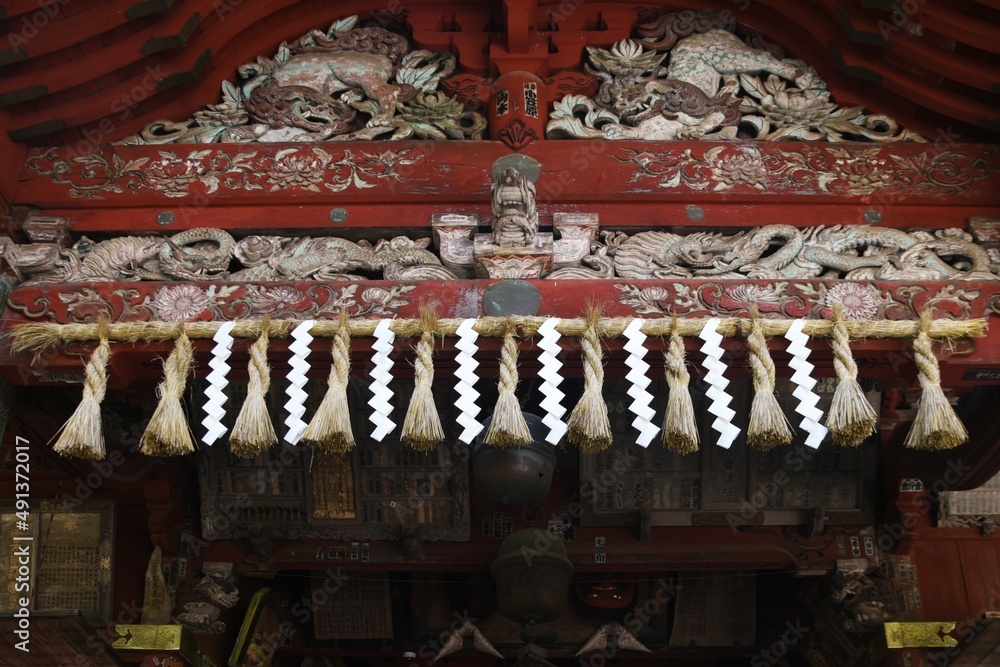 The culture and tradition of Japanese shrines Shimenawa. Shimenawa is a ...