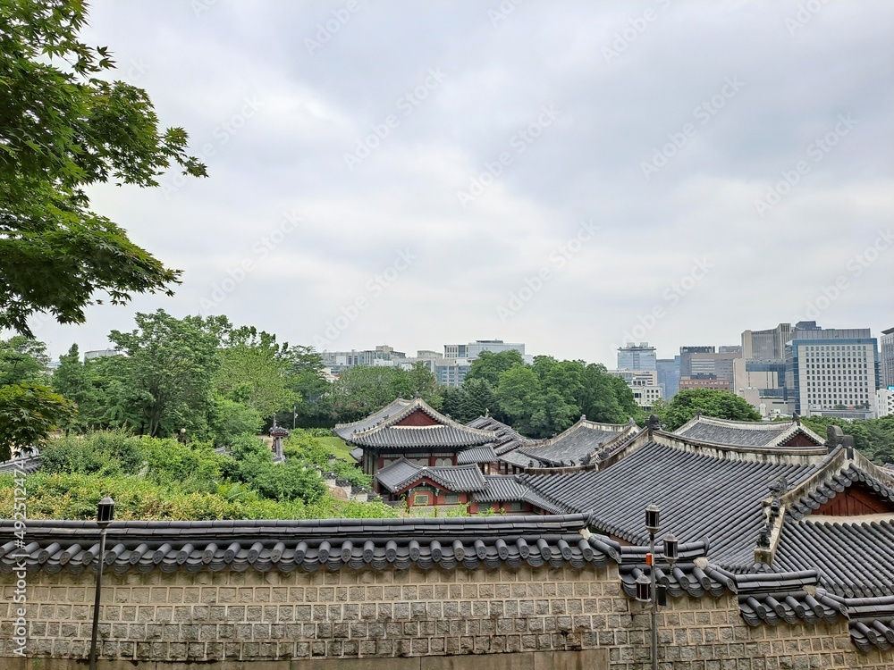 Traditional Korean Palace from Chosun dynasty and modern high rise ...