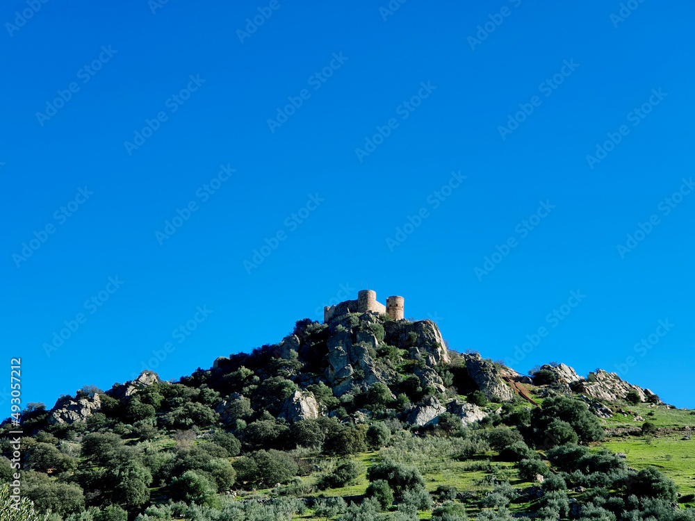 Medieval castle made of stone on top of a hill の Stock フォト | Adobe Stock