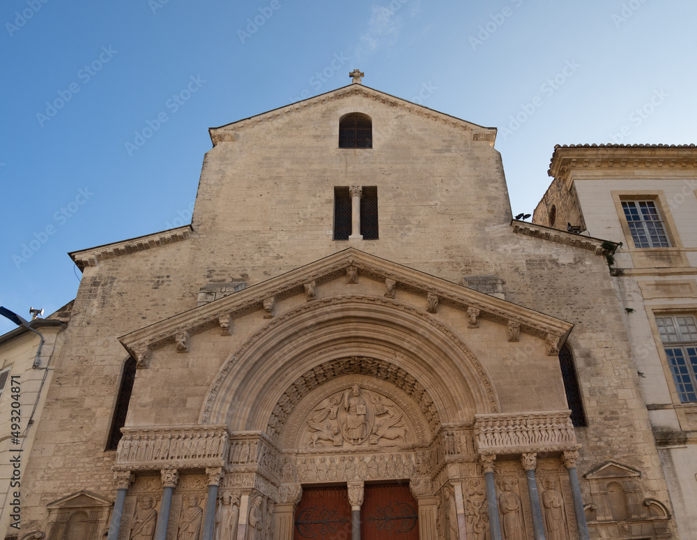 Cathedral of St. Trophime (Cathédrale Saint-Trophime d'Arles), Arles ...