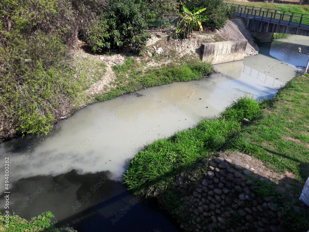 ภาพถ่าย Stock water pollution, water pollution. Destroy nature and save ...