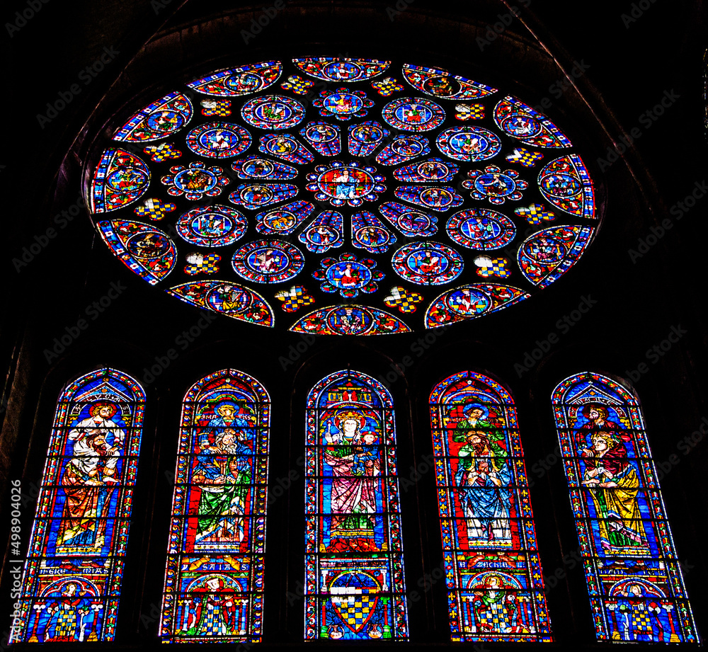 Stained glass rose window in Chartres cathedral. Chartres, France ...