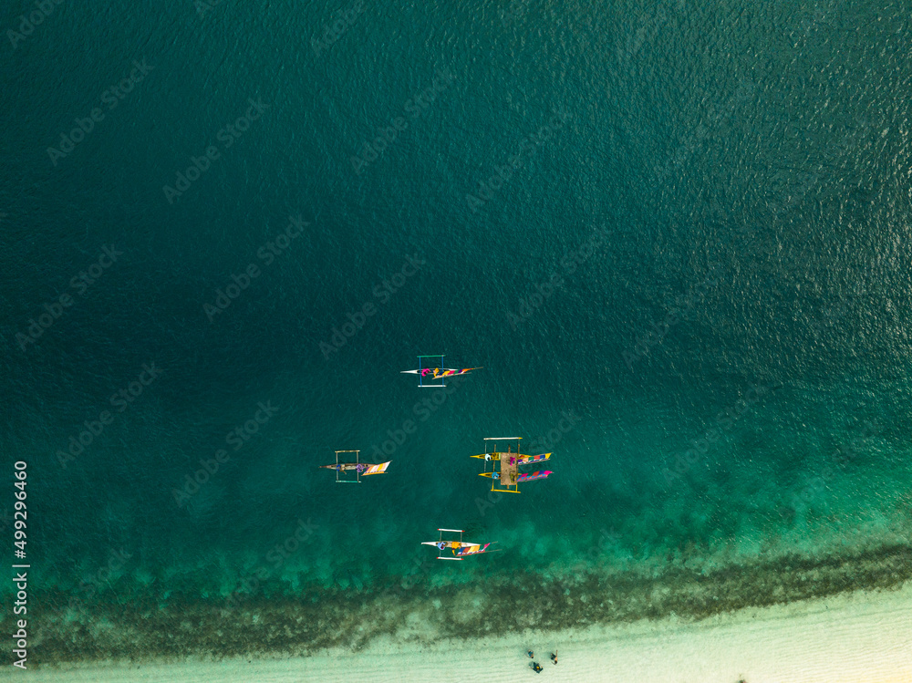 VINTA BOAT OF ZAMBOANGA The vinta is a traditional outrigger boat from ...
