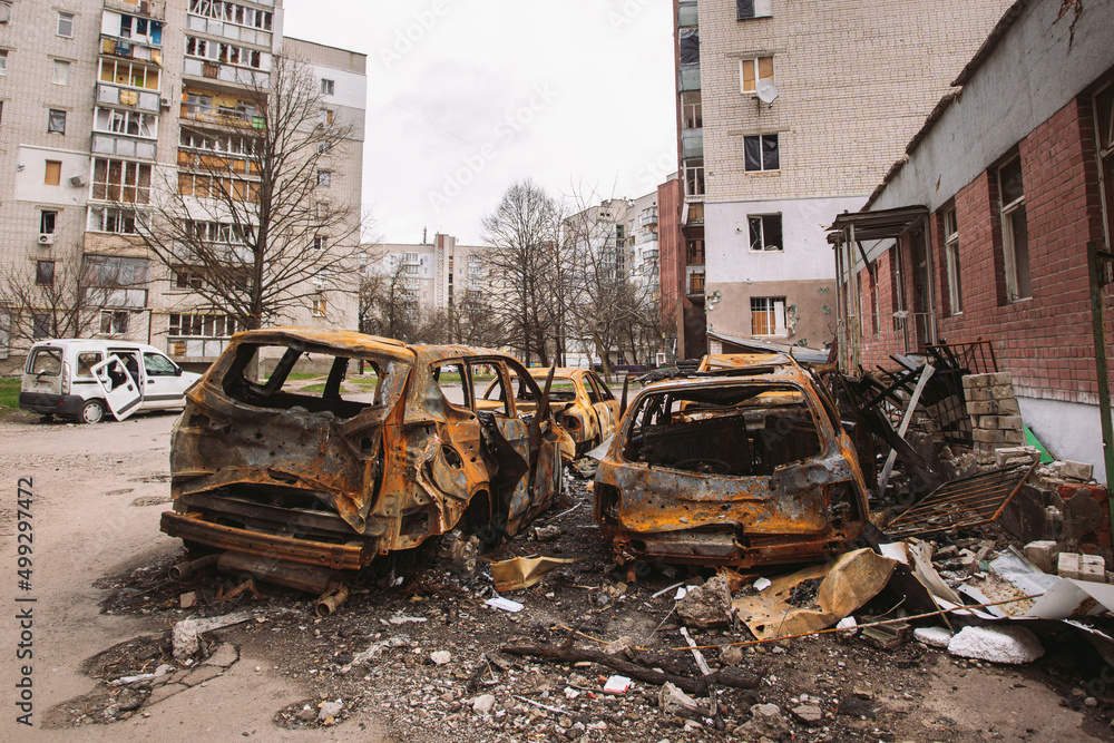 Stockfoto Damaged ruined and burnt out civilian transport in ukrainian ...
