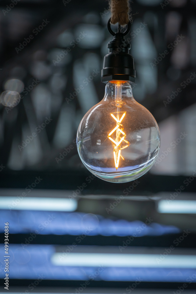 Retro Tungsten Edison ceiling lamps light bulbs decorated on steel roof ...