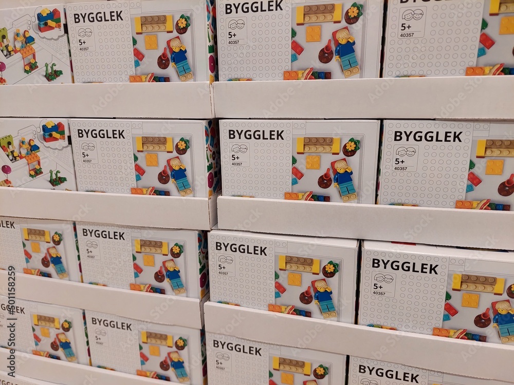 IKEA LEGO BYGGLEK Brick Set. A collaboration between Ikea and Lego to ...