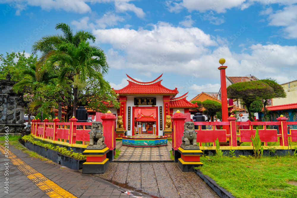 Photo Stock Ling Yuan Gong Temple is the oldest temple in Singaraja ...