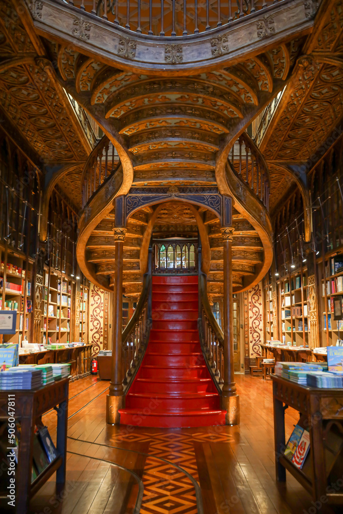 ภาพประกอบ Stock Livraria Lello e Irmão is considered one of the most ...