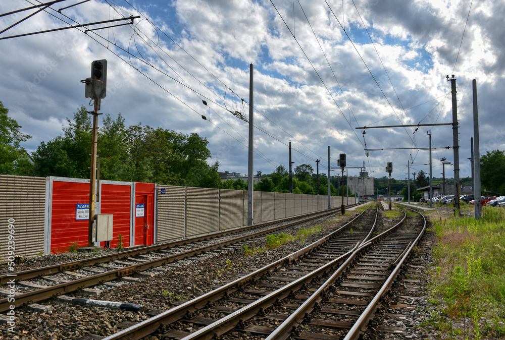 Garsten, Bahnhof, Einfahrt, Rudolfsbahn, Tunnel, Gleis, Gleise ...