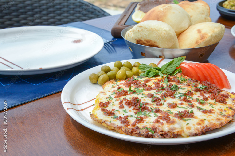 Traditional Arabic food | Arabic food backgrounds | Lebanese food ...