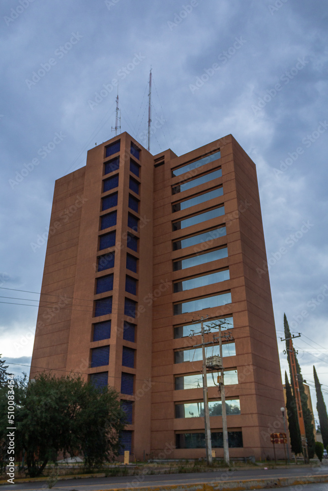 Foto de Stock Edificio Torres Corzo San Luis Potosí, SLP | Adobe Stock