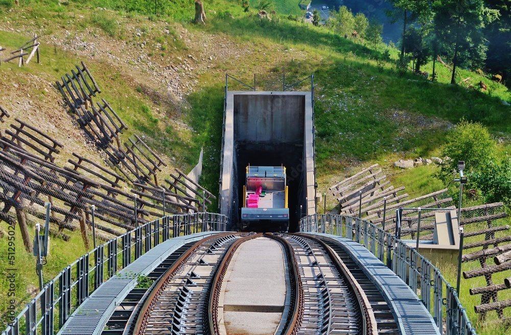 Standseilbahn Schwyz-Stoos, Schweiz Stock Photo | Adobe Stock