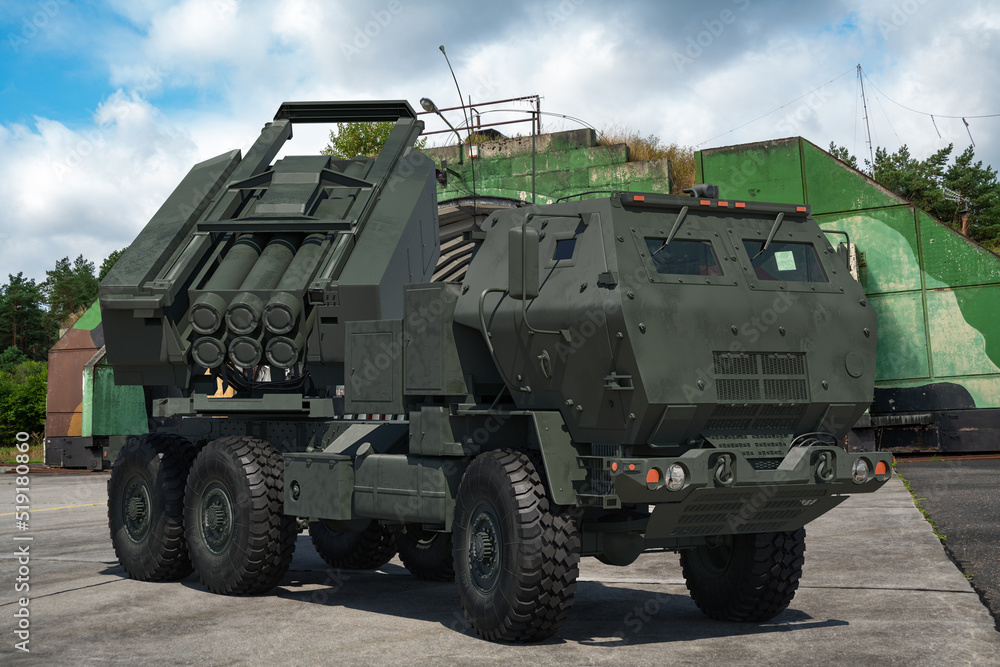Foto de Stock Lockheed Martin M142 High Mobility Artillery Rocket ...