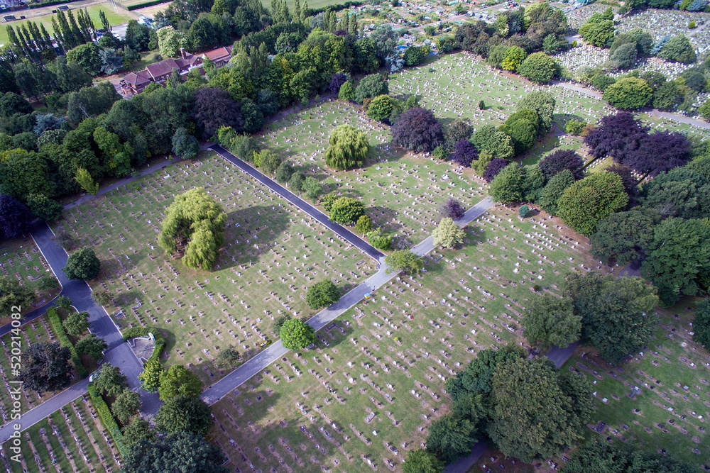 Foto Aerial view of Hull Northern Cemetery, Crematorium & Chapel ...