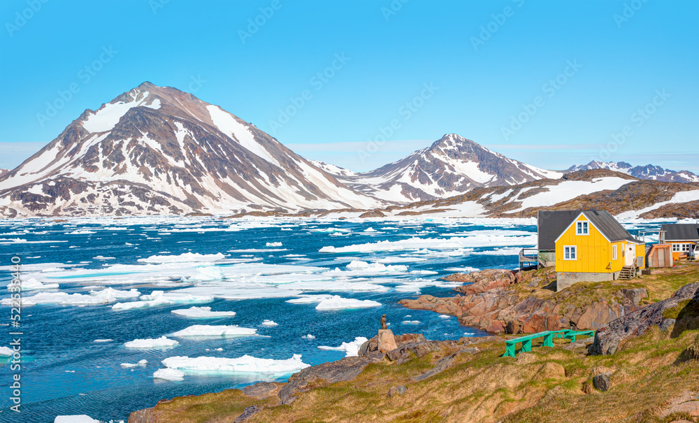 Panoramic view of colorful Kulusuk village in East Greenland - Kulusuk ...