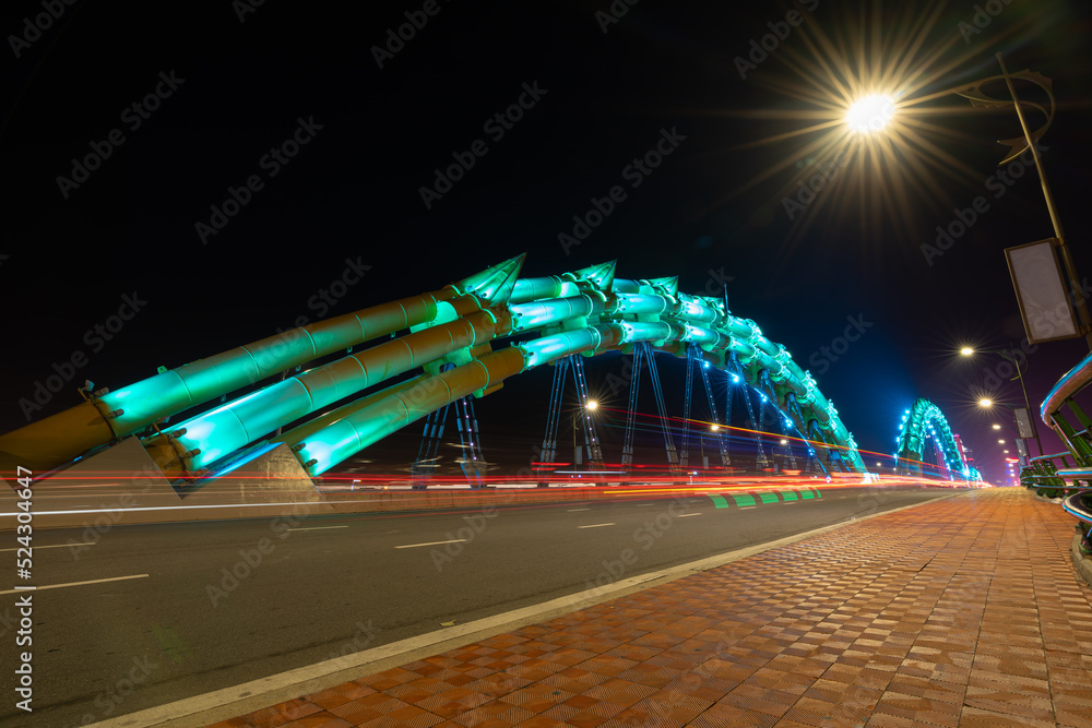 Dragon river bridge ( rong bridge) in da nang, (cau rong) over the han ...