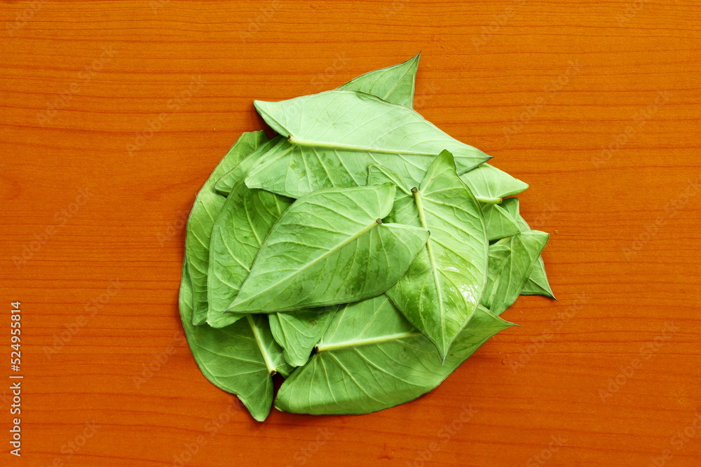 Foto de Stock indian gujarati vegetable food leaves colocassia leaves ...