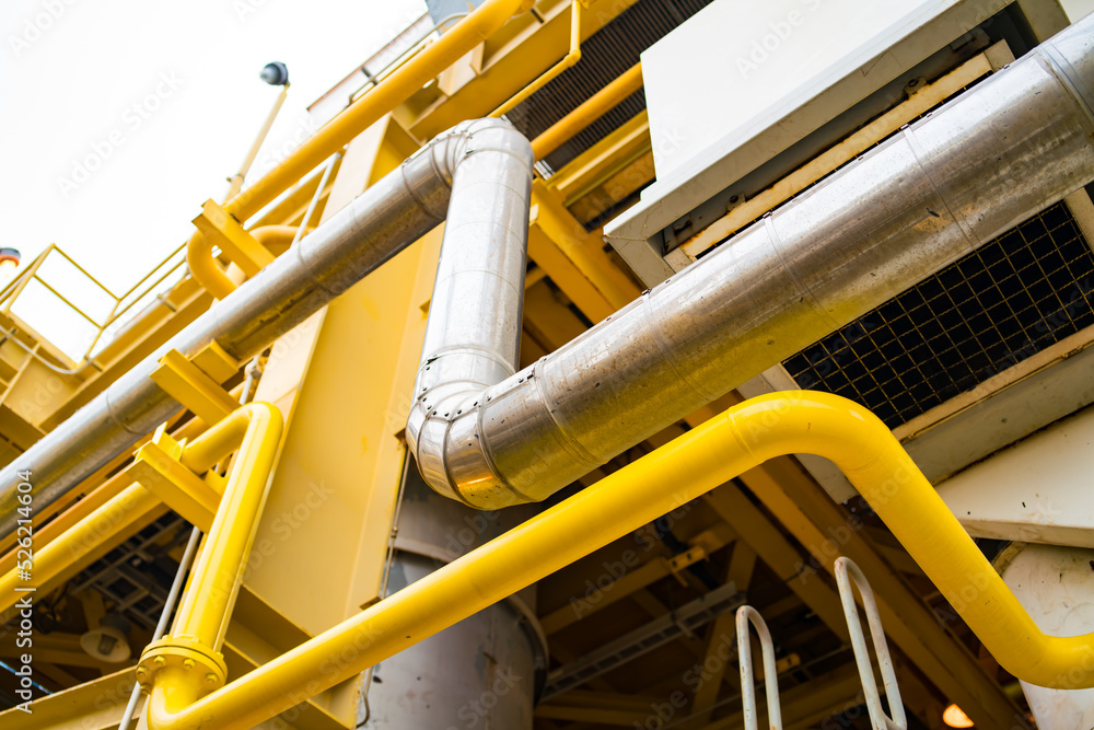 Heating medium oil pipeline protected with stainless steel insulation ...